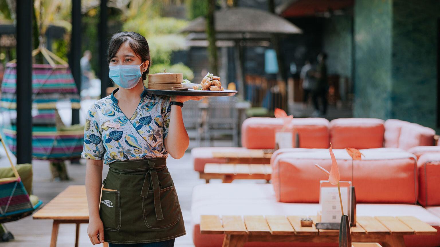 Jungle Fish Pool Bar | Chapung Sebali