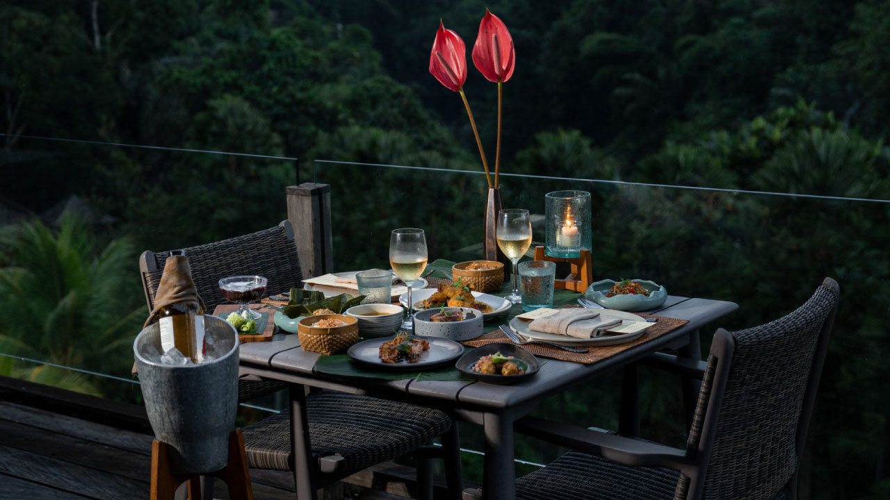 Best Restaurant in Ubud - Eat at The Upper Deck